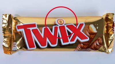 Chocolate fans discover ‘hidden’ message on Twix wrappers - and its ...